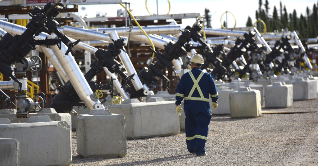 sagd-worker-cenovus-energy - Canadian Energy Centre