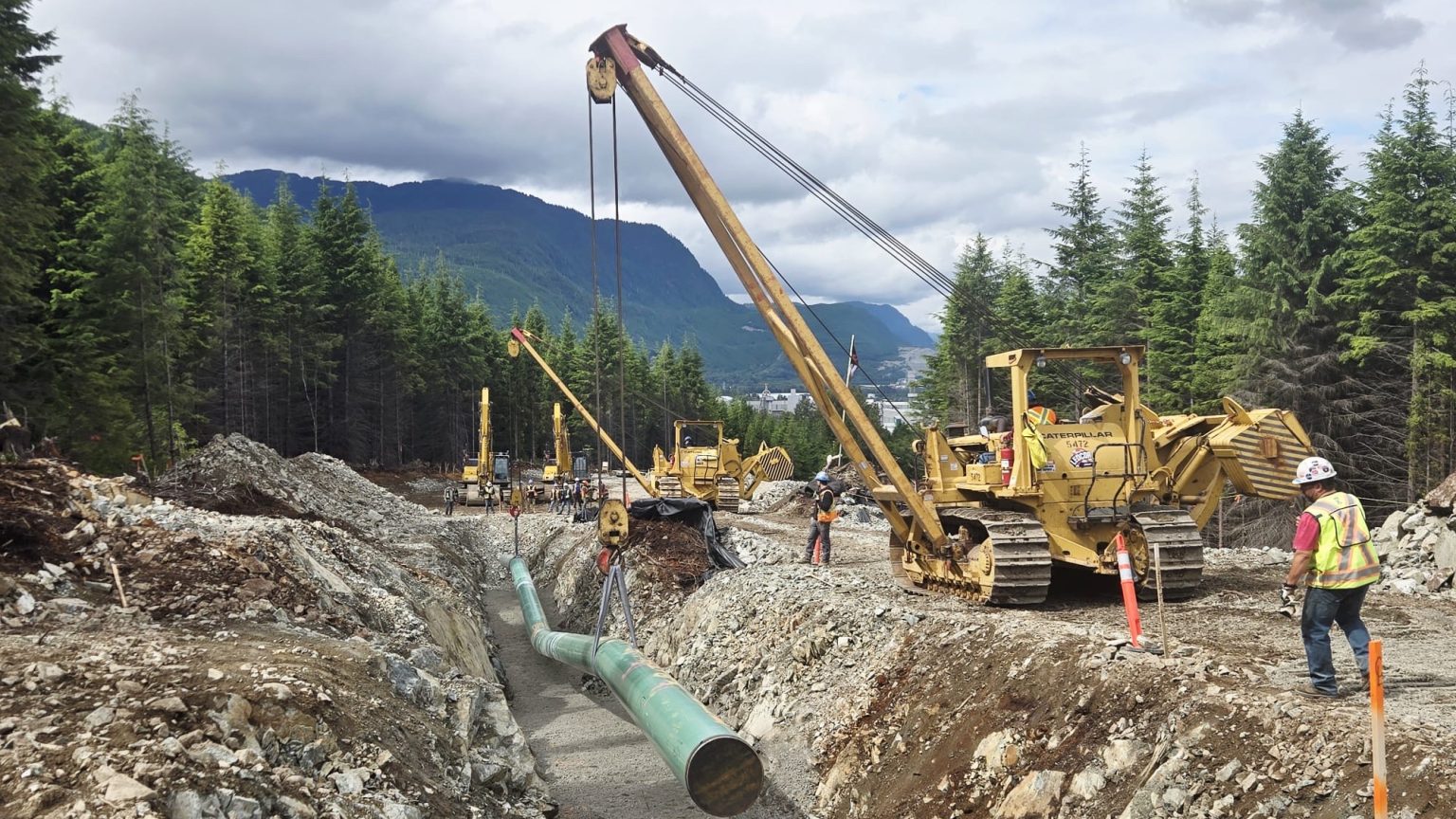 Cedar LNG marks milestone with first pipe in the ground for natural gas ...